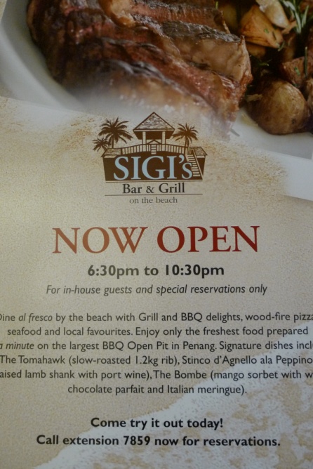 Sigi’s Bar & Grill on the beach @ Golden Sands Resort | Lingzie's Food ...